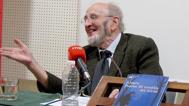 Pombo pide que asumamos la nueva pobreza y no nos creamos nuevos ricos