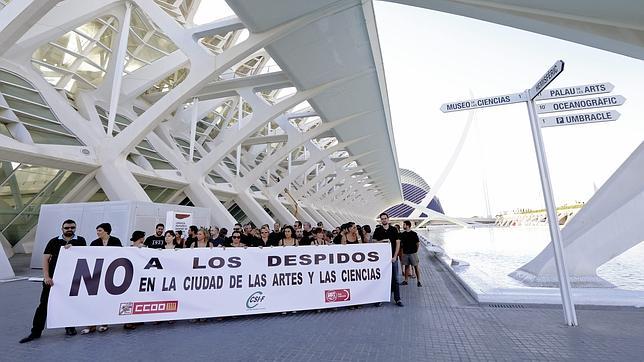 Trabajadores de CACSA se concentran contra el ERE antes de empezar a ...