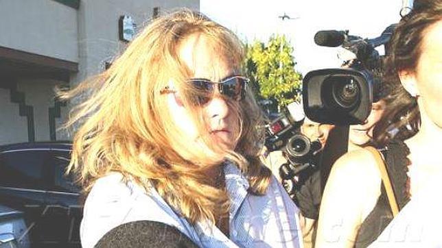 Debbie Rowie declarará en el juicio por la muerte de Michael Jackson
