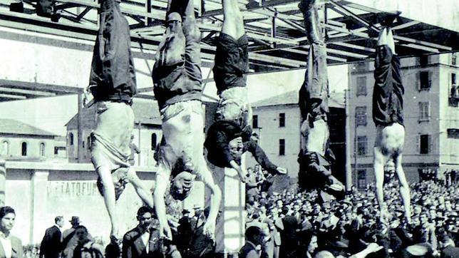 Tras ser detenido y fusilado, Mussolini fue colgado en una gasolinera ...