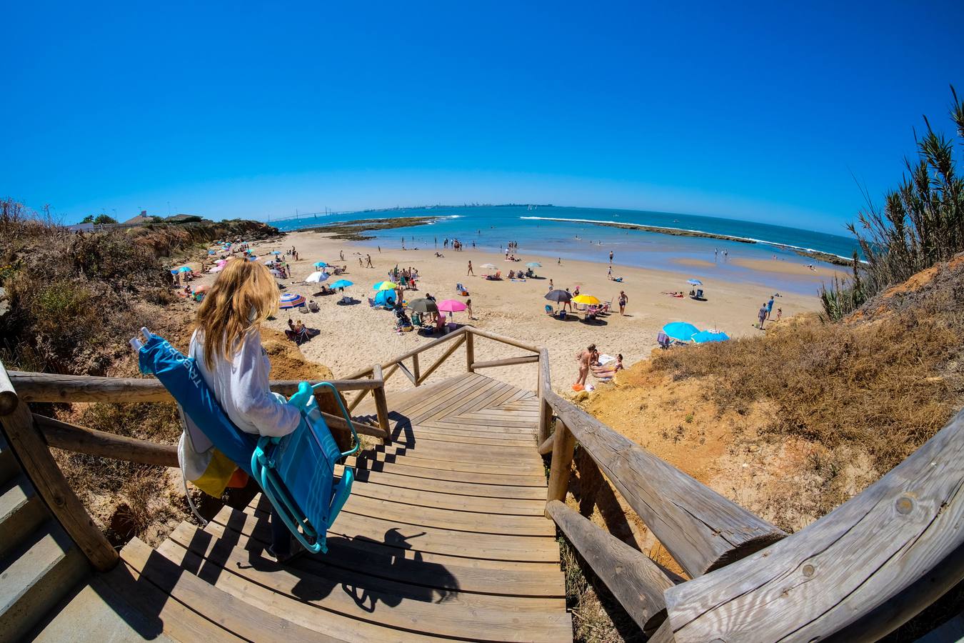 Fuerte afluencia en las playas de El Puerto de Santa María