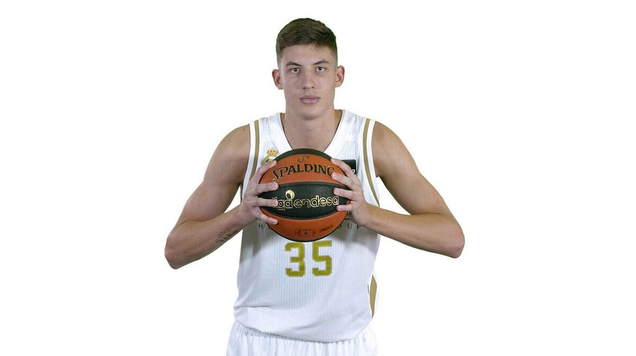 El Coosur Betis ultima con el Real Madrid la cesión de Boris Tisma ...