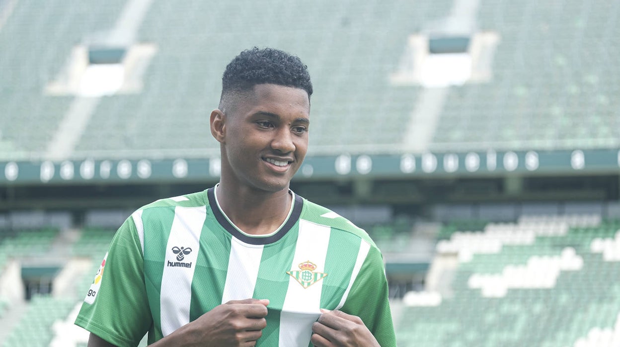 Abner se une al «club de los 100»