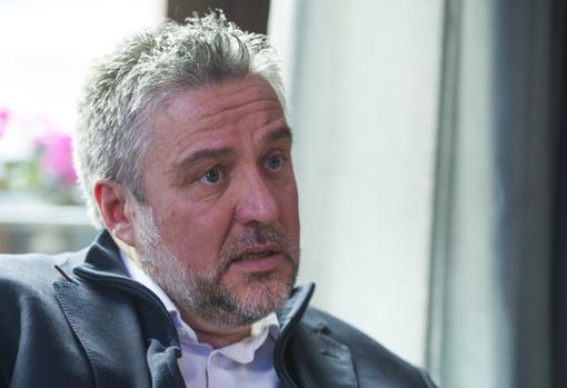 Álex Rovira: «En Sevilla es fácil enamorarse, especialmente en primavera»