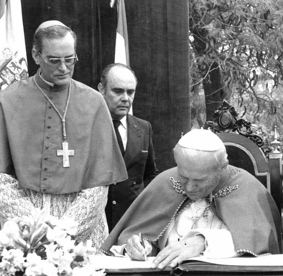 Recordando la visita a Sevilla de Juan Pablo II en 1982