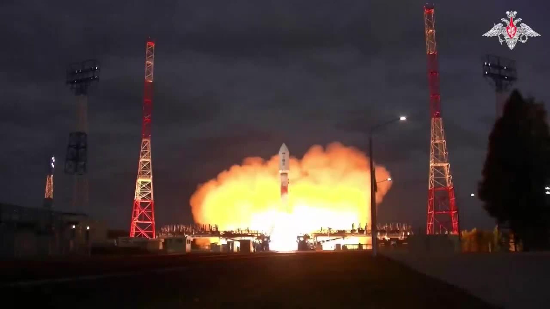 Lanzamiento del cohete portador Soyuz-2.1b desde el cosmódromo de Plesetsk