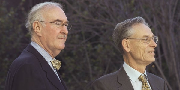 El Prado rinde homenaje a John Elliott y Jonathan Brown, sus mejores ...
