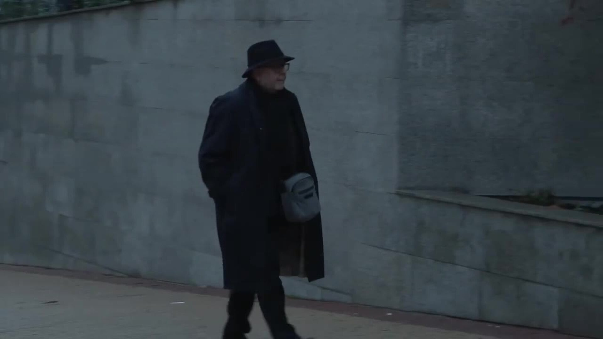 Abre la capilla ardiente de Miguel Barroso en el tanatorio de San Isidro