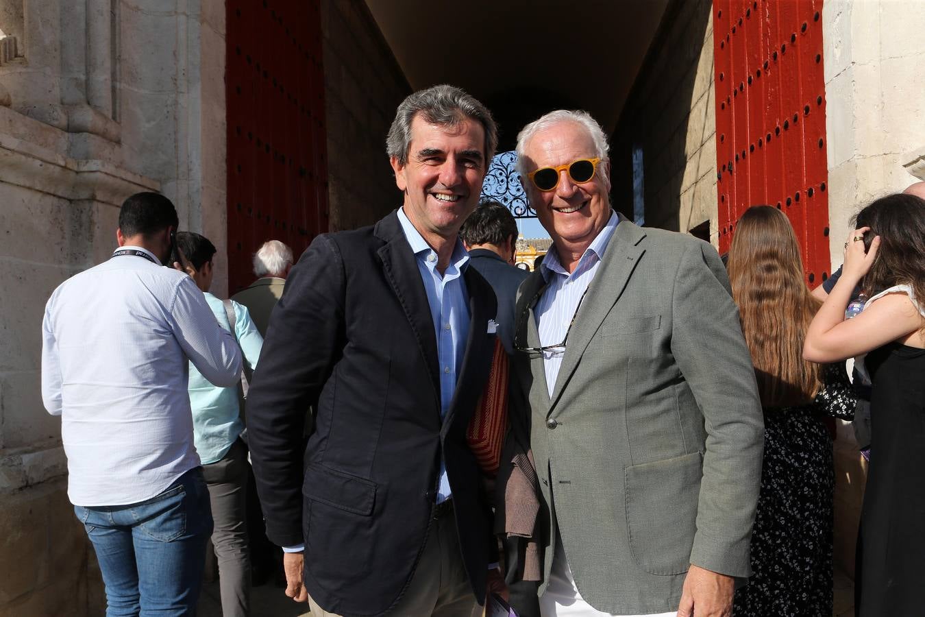 En imágenes, Puerta del Príncipe de la corrida de Curro Díaz, Rubén ...