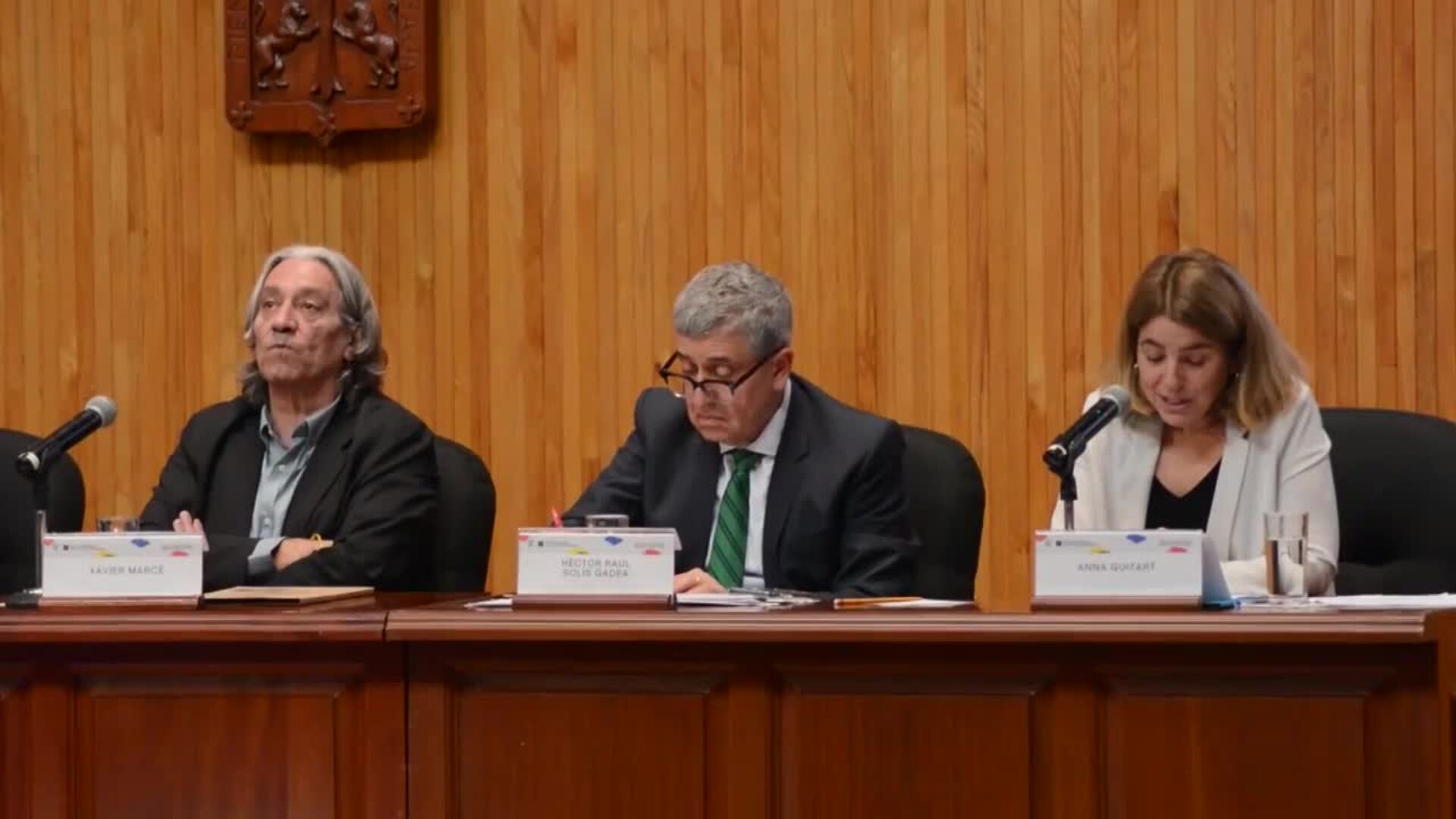 Eduardo Mendoza, Serrat y rosas de Barcelona llegarán a la Feria del ...