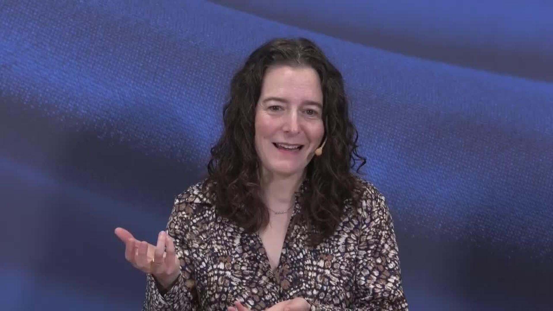 La estadounidense de origen mexicano Leticia Landa, premiada con el ...