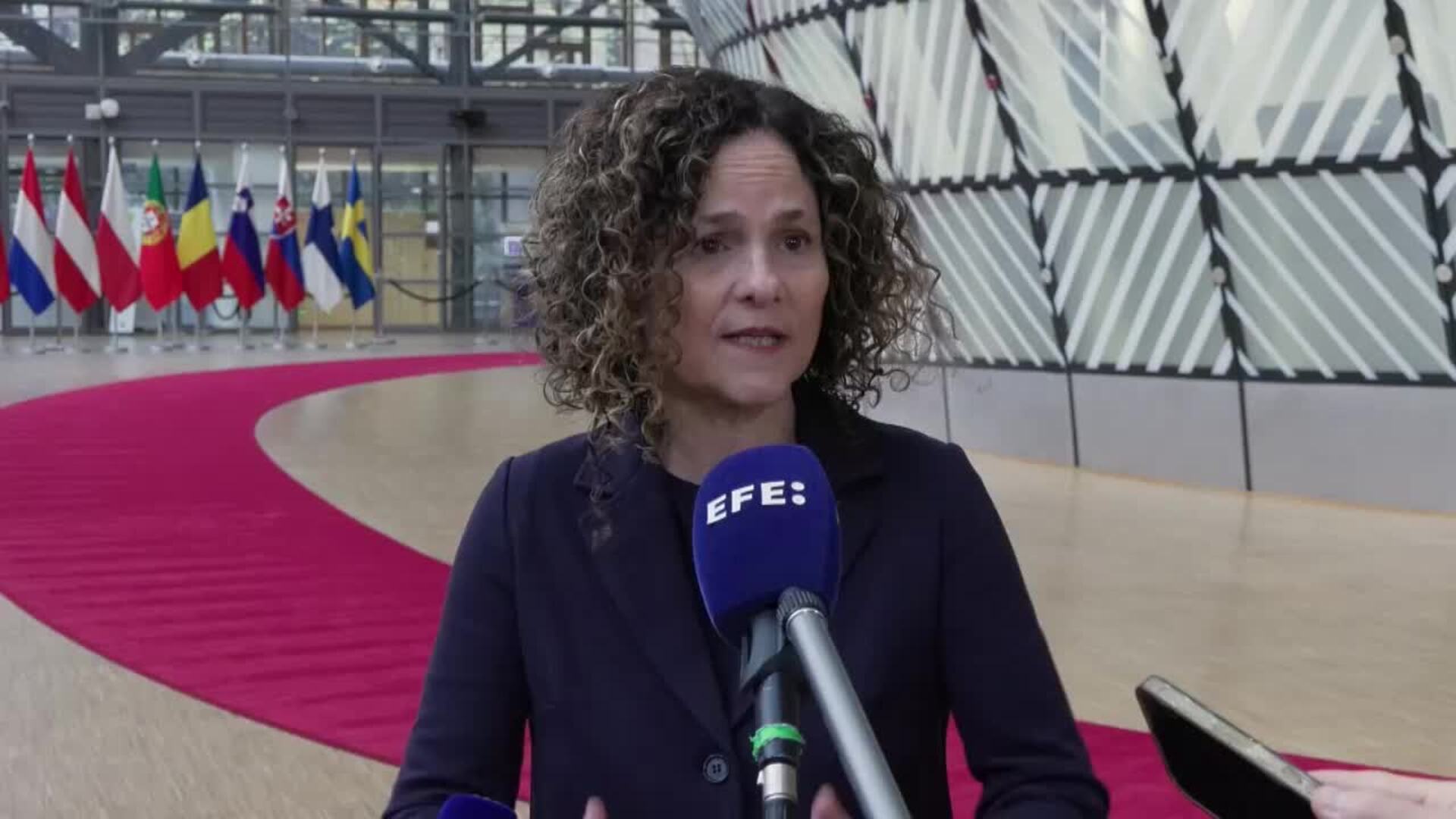 Sònia Hernández atiende a la prensa tras el consejo de Educación y ...