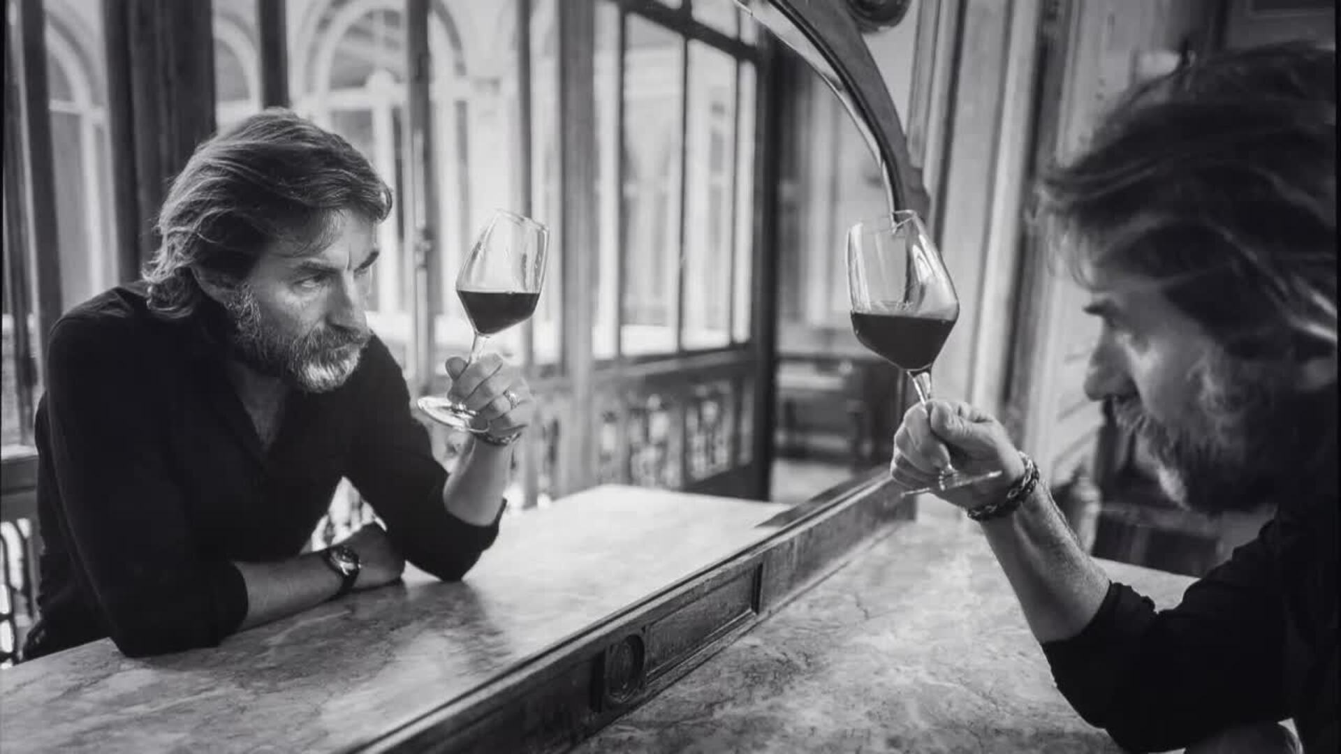 Los brindis del fotógrafo Mabillard con Penélope Cruz o Benicio del Toro