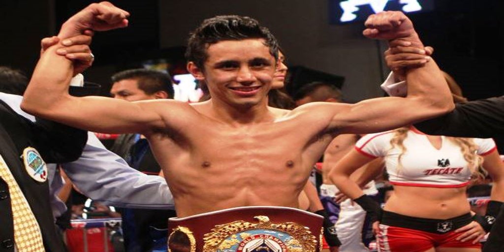 Muere el púgil mexicano Moisés Fuentes tras no superar las secuelas de ...