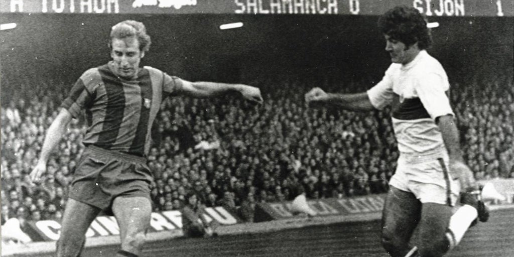 Aquel otro escándalo del Barça: casi linchan al árbitro, juerga con ...