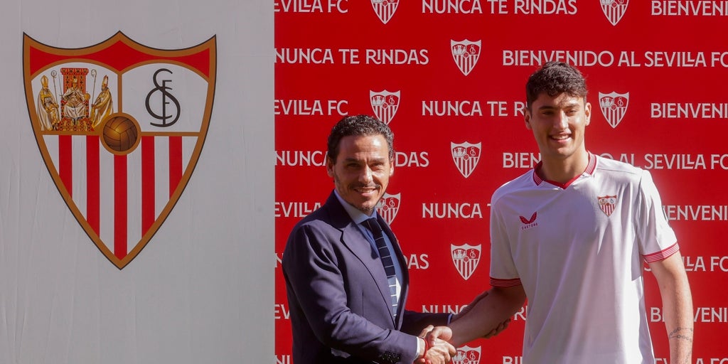 El Sevilla se ve «mejor» tras el mercado y ya encara su realidad