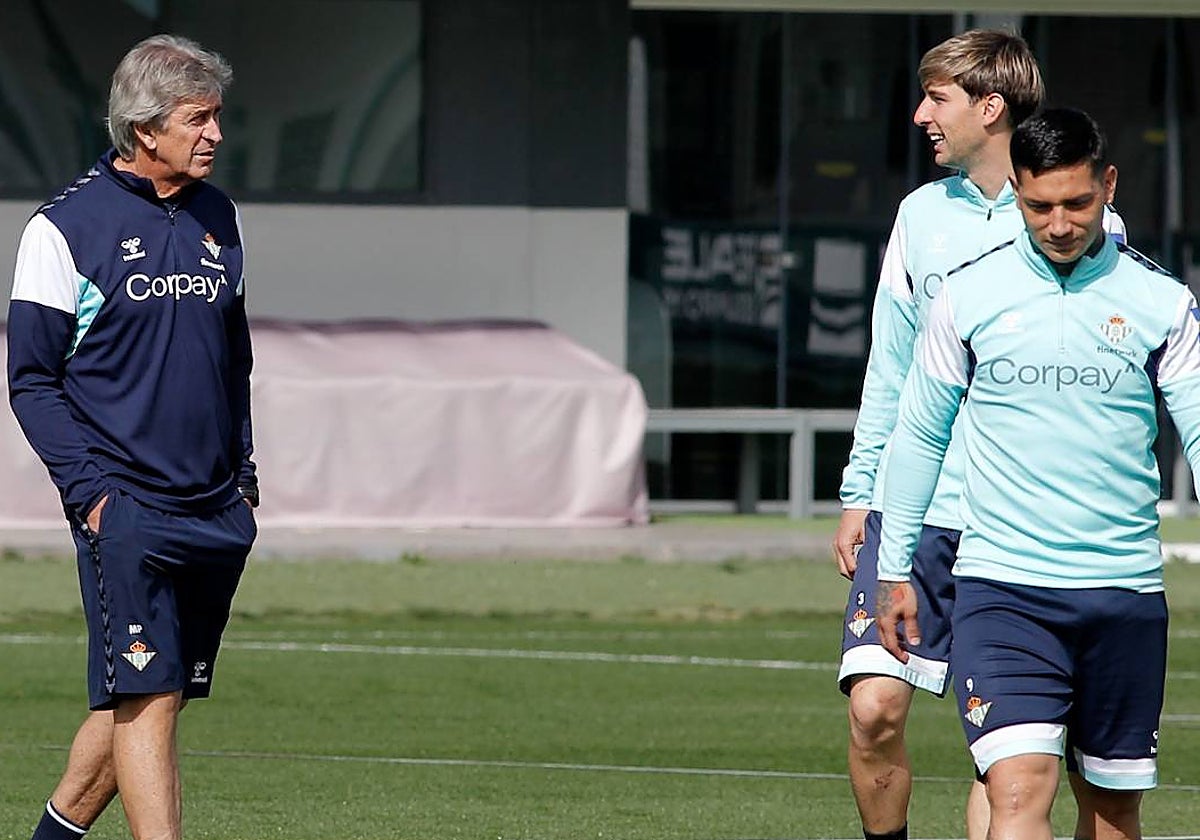 Miranda alivia a Pellegrini con los laterales para Vallecas