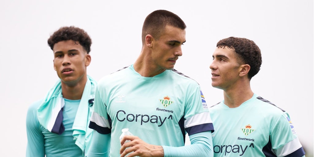 Ismael Sierra hará la pretemporada con el Betis