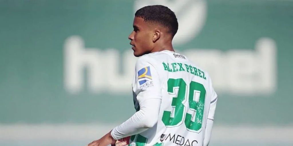 Álex Pérez pasa reconocimiento en Milán antes de firmar por el Inter