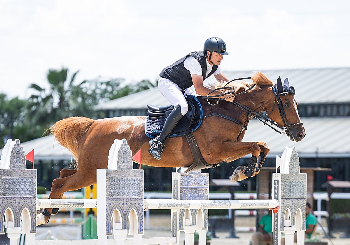 El jinete sevillano Jesús Torres y 'Emeralds F1' dominan el Pequeño ...