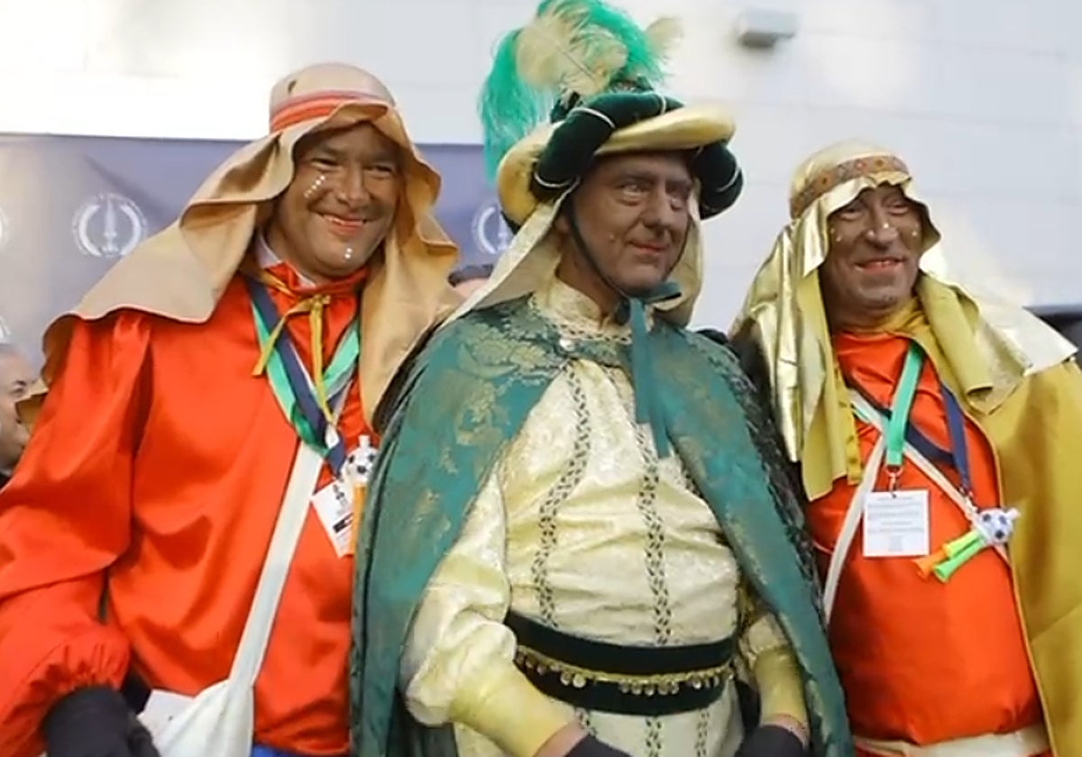 Catalán y Alarcón, beduinos en el cortejo del Heraldo de Los Remedios