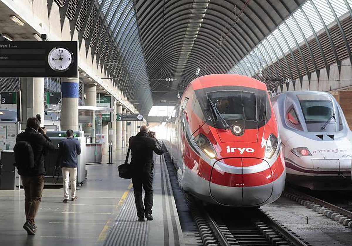 El precio del AVE de Renfe a Barcelona y Valencia duplica ya al de Ouigo e Iryo: hasta 41 euros ...