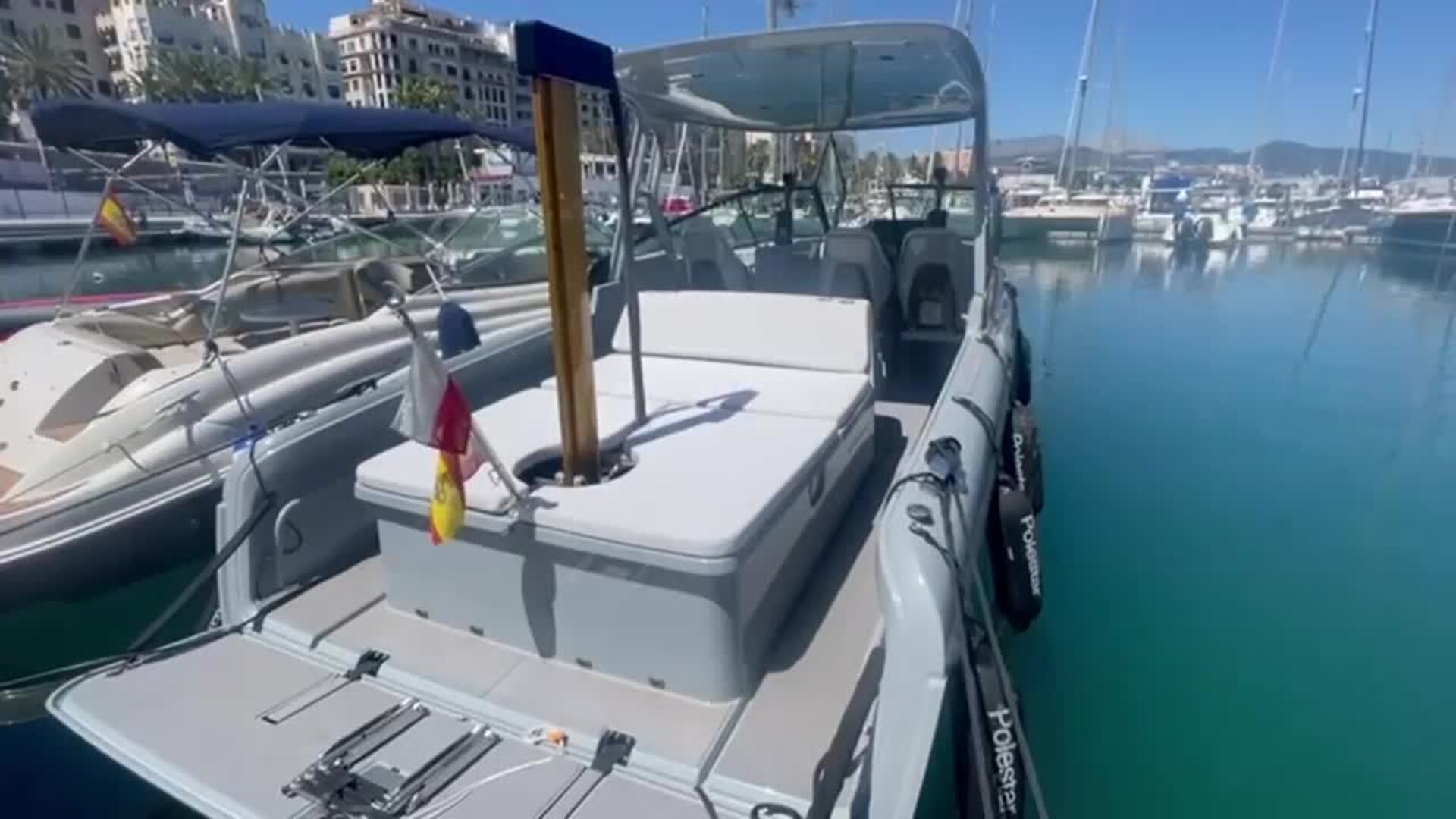 Ceuta recibe el primer barco 100 % eléctrico impulsado por energía solar