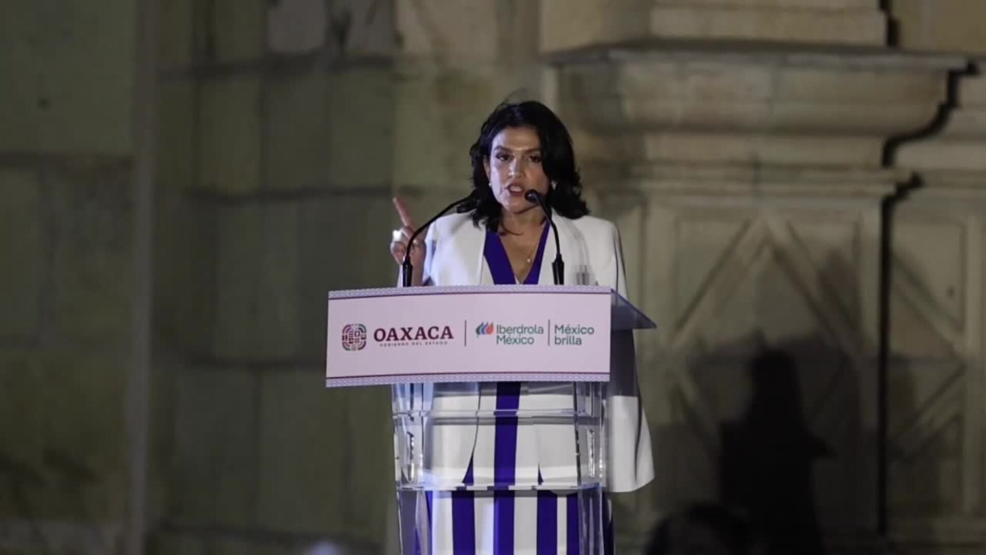 La emblemática Basílica de la Soledad en Oaxaca encuentra su luz