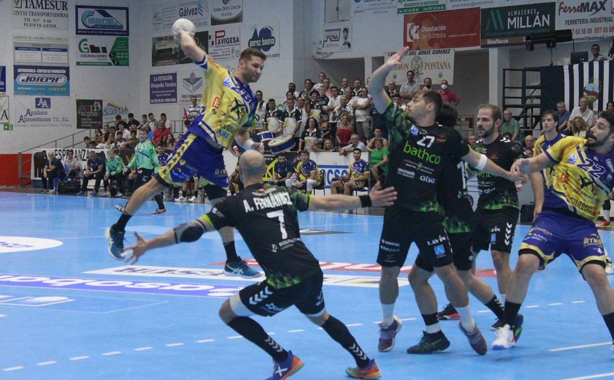 El partido del Ángel Ximénez de Puente Genil, en imágenes