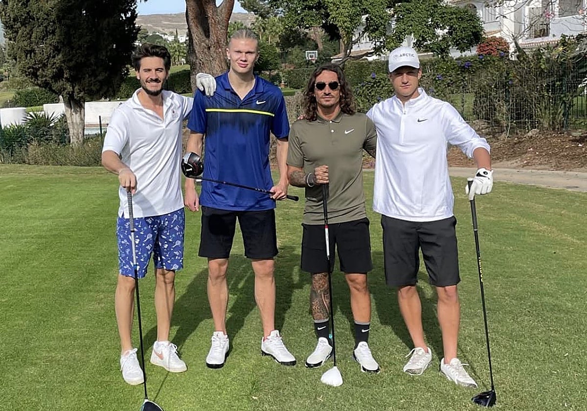 Haaland pasa el Mundial de Catar jugando al golf en Marbella