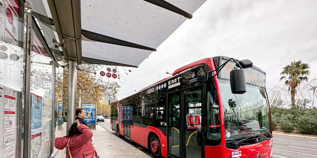 Tarifas de los autobuses de la EMT de Valencia para 2023: descuentos ...