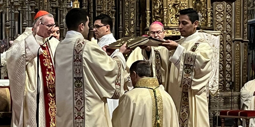 Alejandro Arellano Cedillo ordenado obispo en la catedral de Toledo