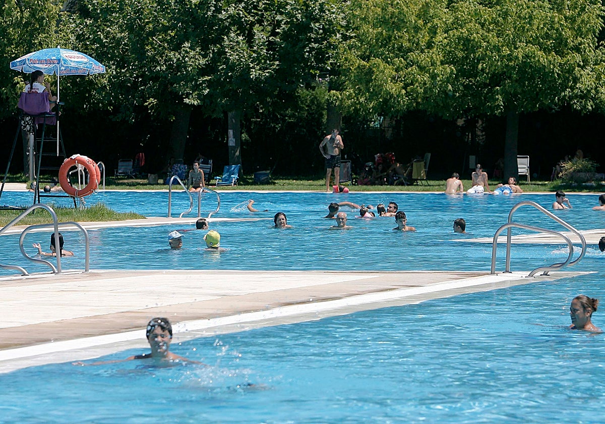Estos son los gimnasios y clubes de Córdoba con piscina exterior