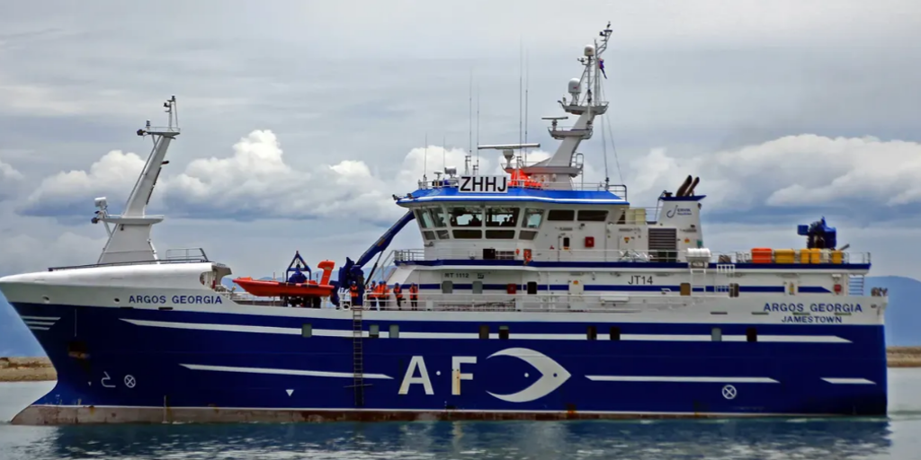 Dos españoles muertos y dos desaparecidos en el naufragio de un pesquero en las Malvinas
