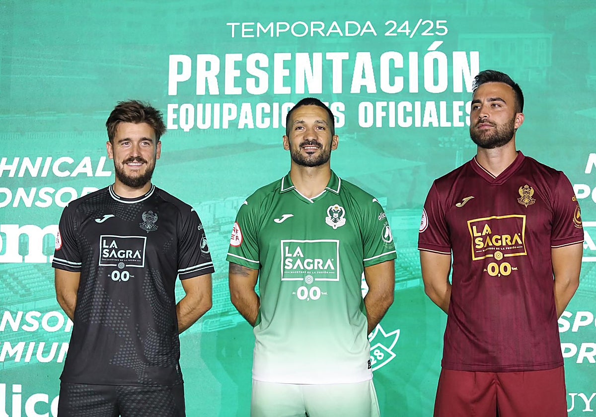 El CD Toledo presenta sus nueva indumentaria para la próxima temporada