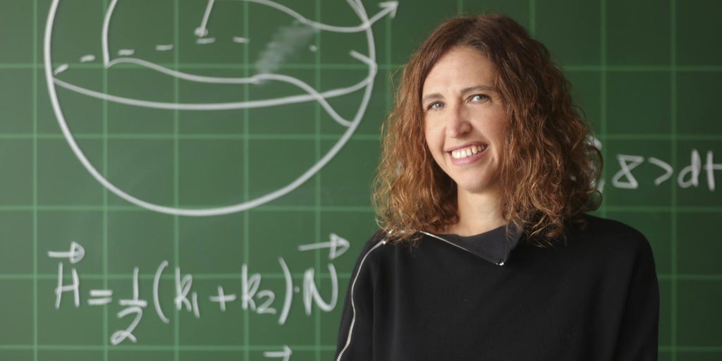 Isabel Fernández: «Andalucía se moderniza sin perder su esencia»