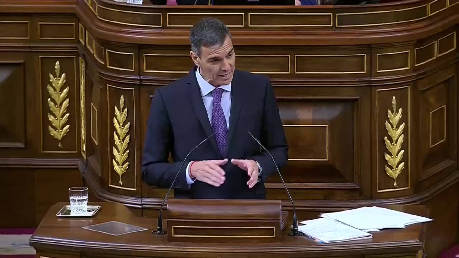 Pedro Sánchez acusa al PP de crear la "cláusula Quirón" para "salvar" a la pareja de Ayuso