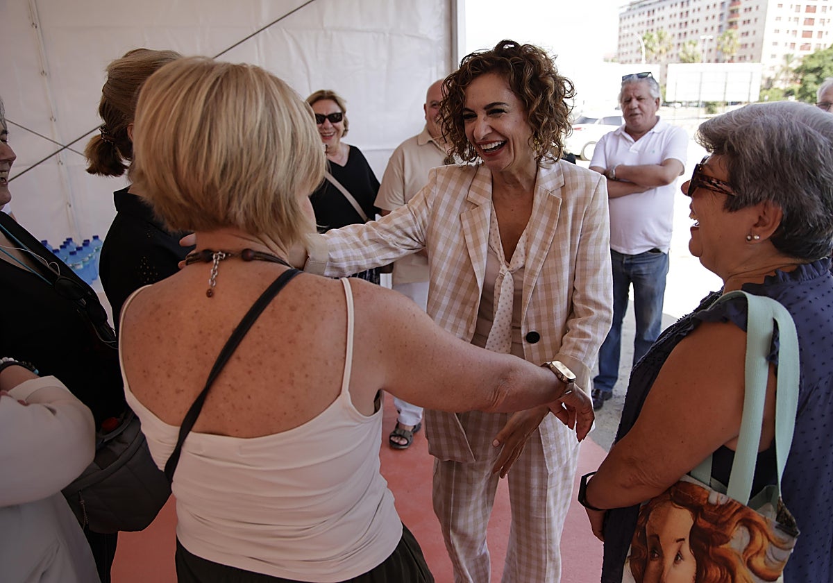 Mells troy xxx i have worked with her assistant before with