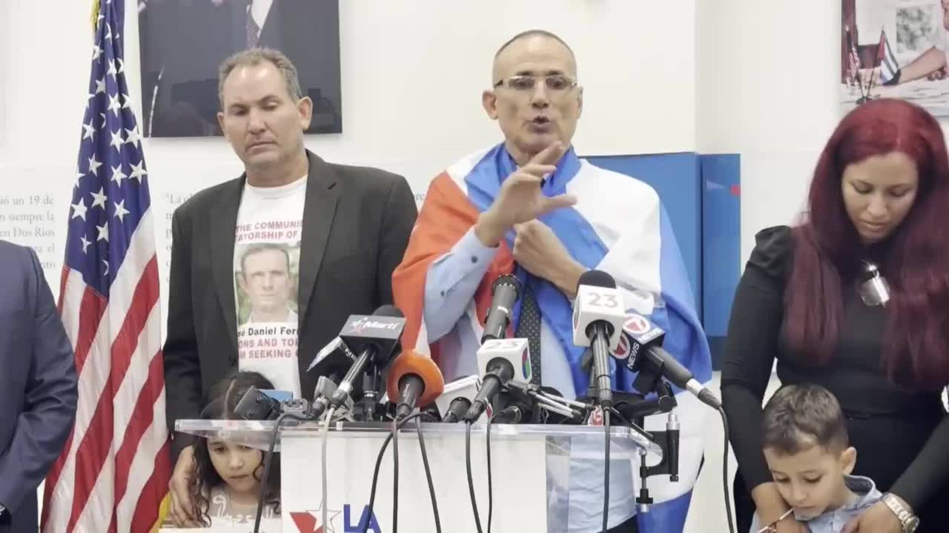 Llega a Miami el histórico disidente cubano José Daniel Ferrer tras ser ...