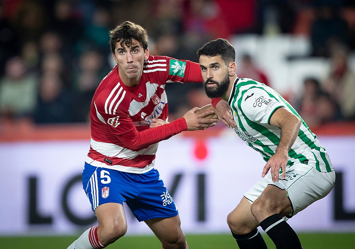 Prueba de fuego de Xavi Sintes y Álex Martín en la zaga del Córdoba CF ...