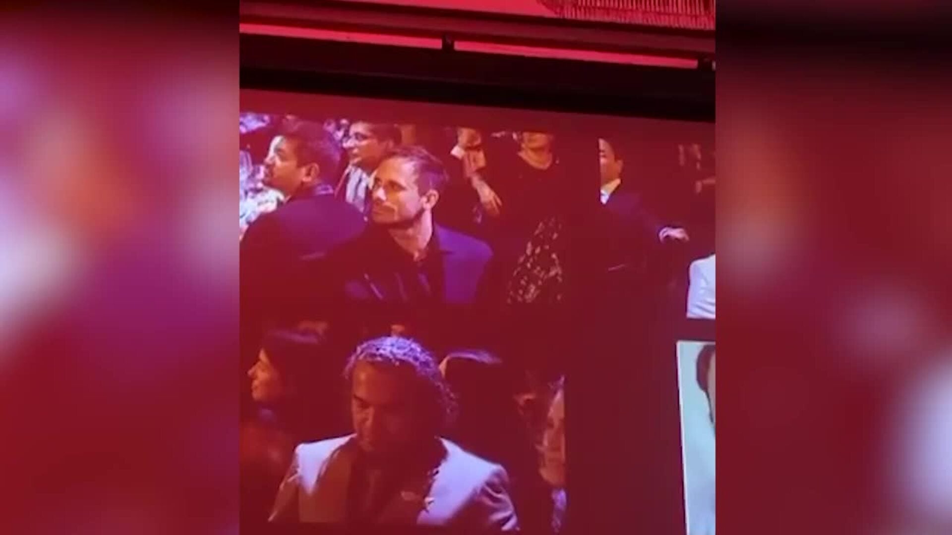 Oriol Pla y las jugadoras de la Selección Española de Fútbol se llevan ...