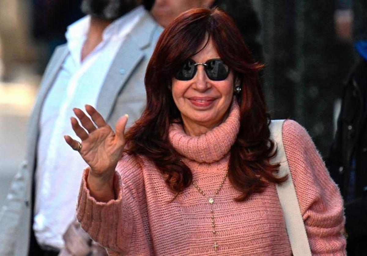 La Justicia Argentina Reabre Una Investigación Contra Cristina