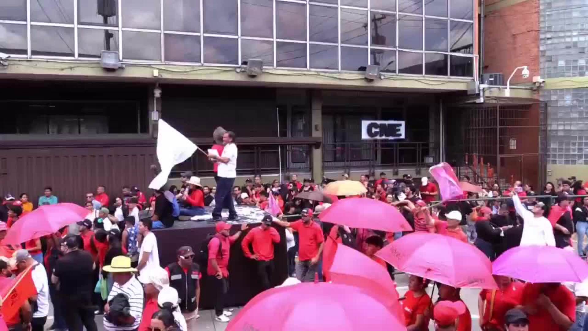 El partido Libre de Honduras se moviliza para conmemorar el 16 ...