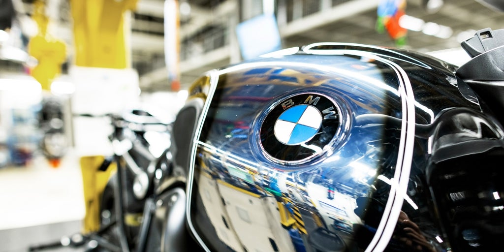 BMW presenta las nuevas R nineT Roadster y la R 18 Cruiser gran bóxer