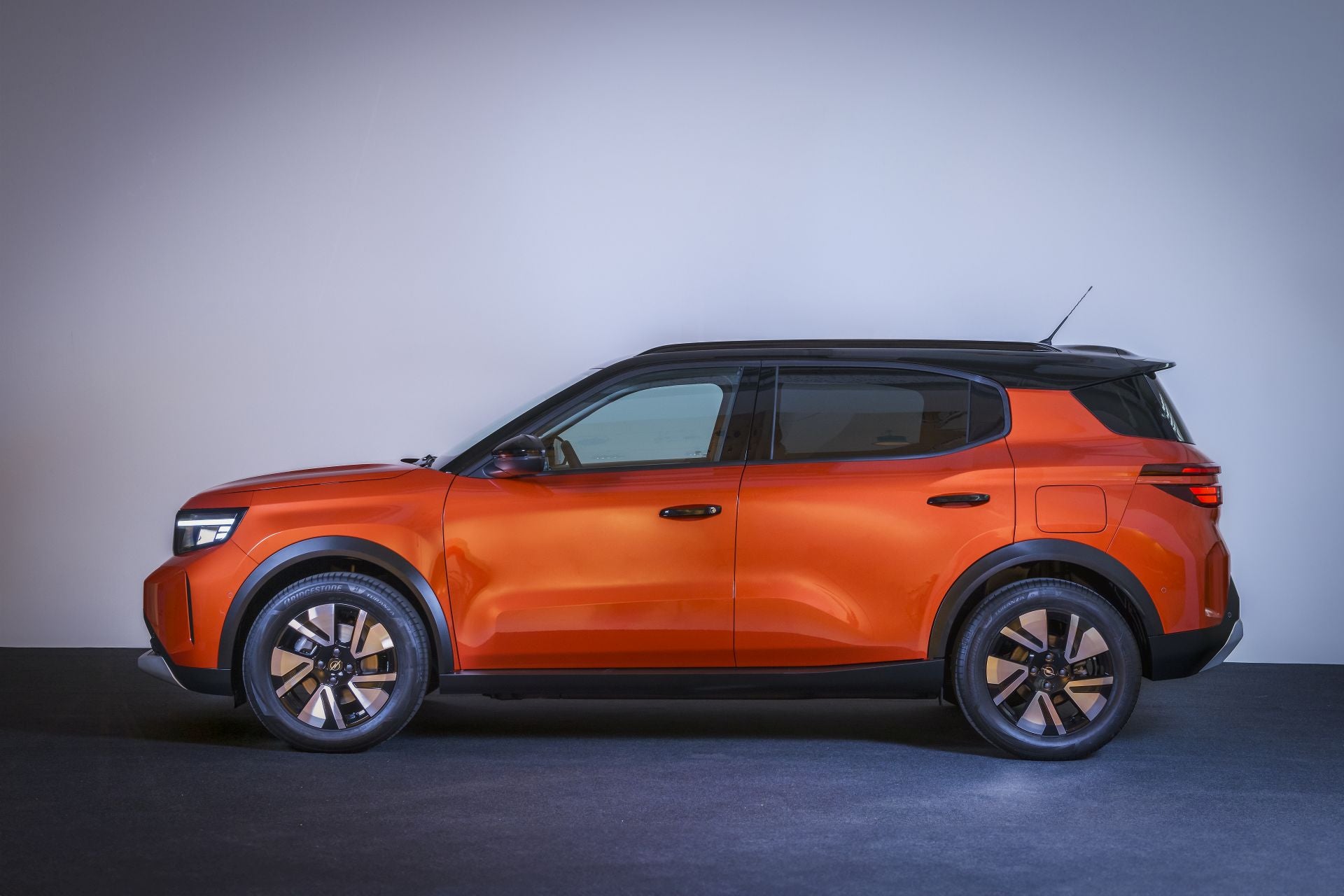 Opel Frontera: nuevo SUV espacioso, híbrido y eléctrico