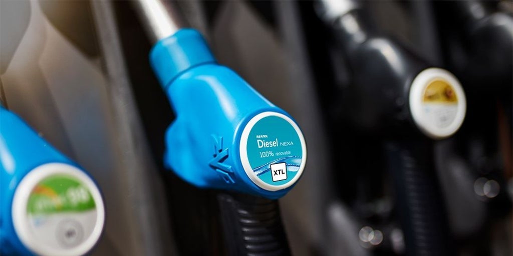 Toyota ofrecerá vehículos de combustión neutros en emisiones y ...