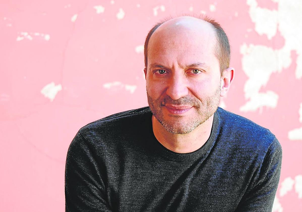 Carlos Granés se incorpora como nueva firma en la sección de Opinión