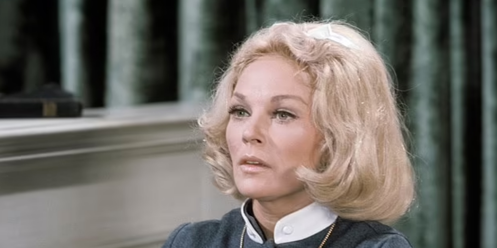 Muere a los 88 años Elizabeth MacRae, actriz de 'Hospital General' y ...