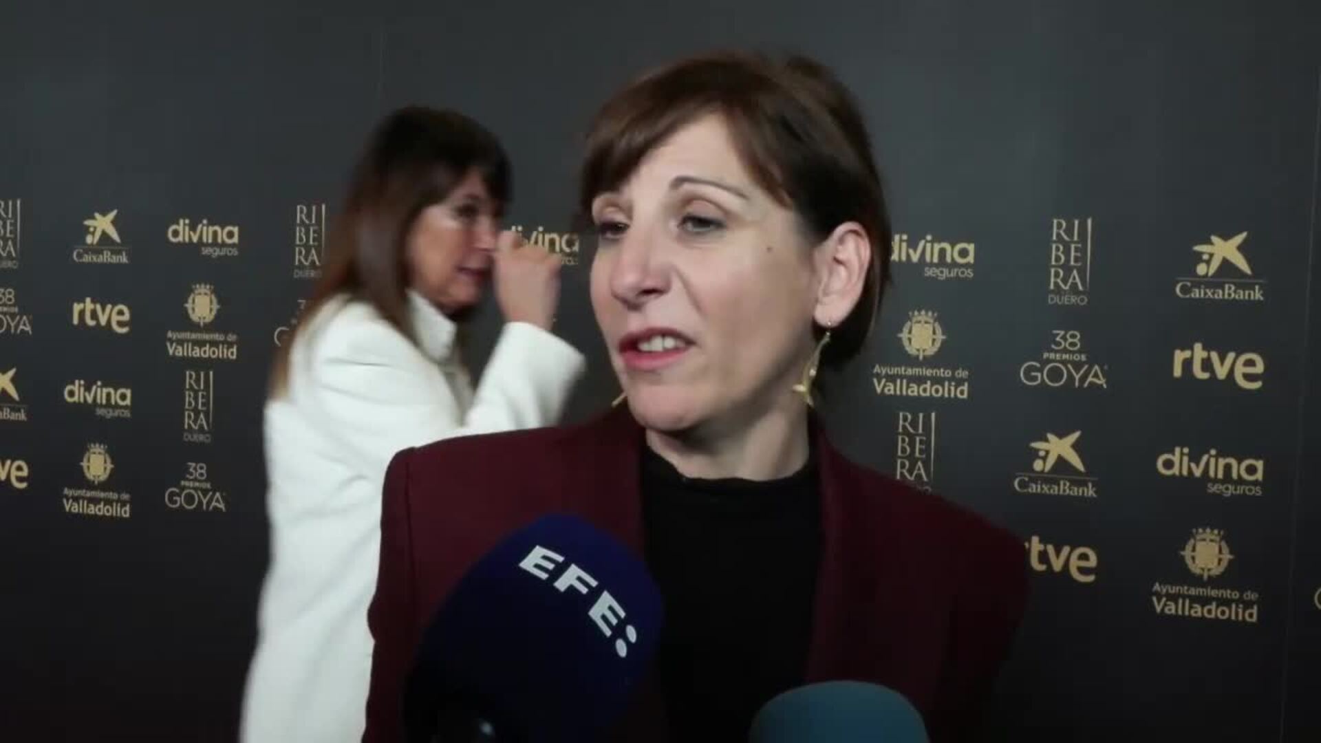 Malena Alterio por "Que nadie duerma" y María Vázquez por "Matria ...