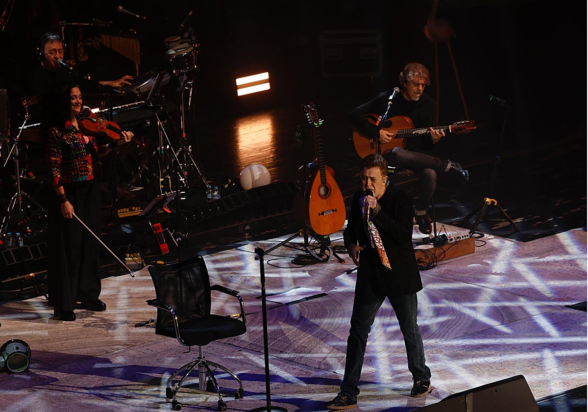 Manolo García regala a Sevilla sus nuevos clásicos y sus grandes éxitos ...